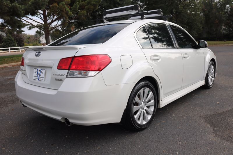 2011 Subaru Legacy Photos