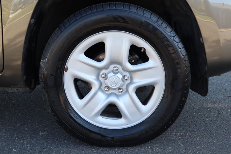 2011 Toyota RAV4 Base | Victory Motors of Colorado