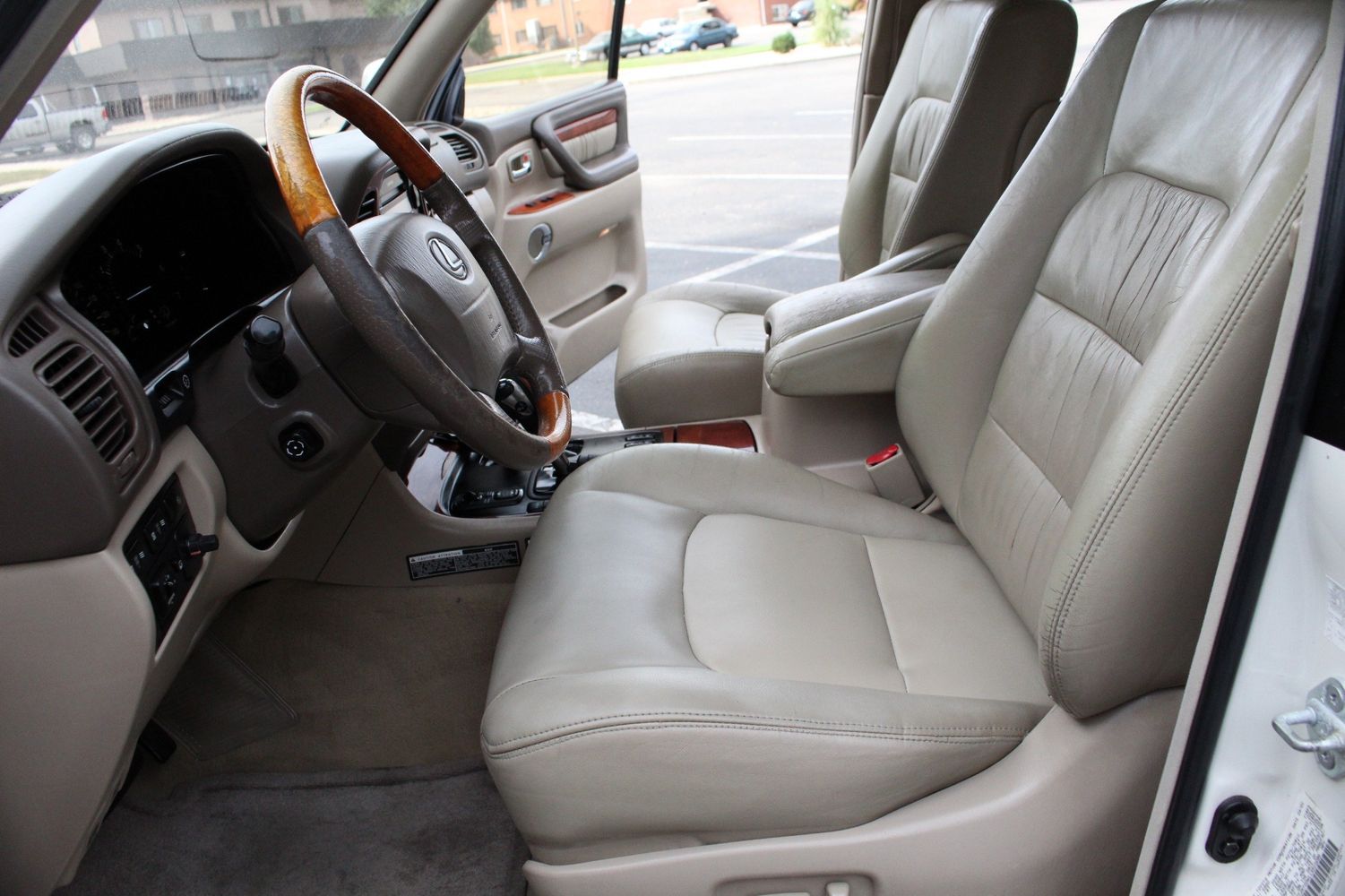 2001 Lexus LX 470 Base | Victory Motors of Colorado