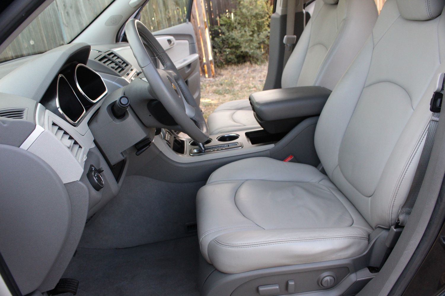 2011 Chevrolet Traverse LT | Victory Motors of Colorado