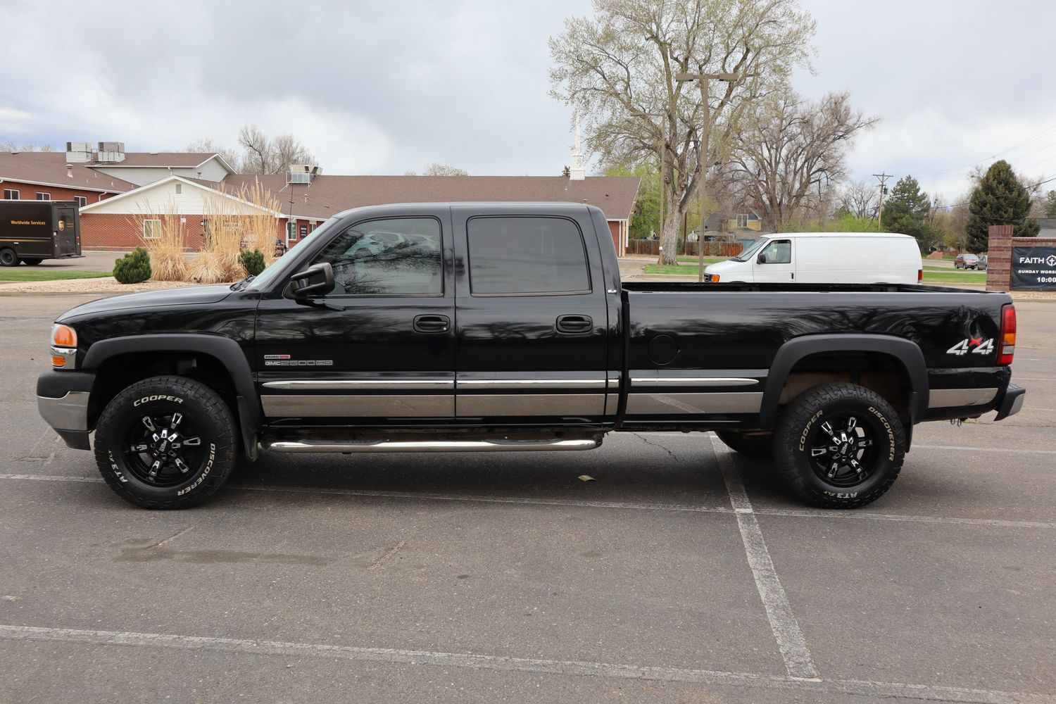 2002 GMC Sierra 2500HD Base | Victory Motors of Colorado