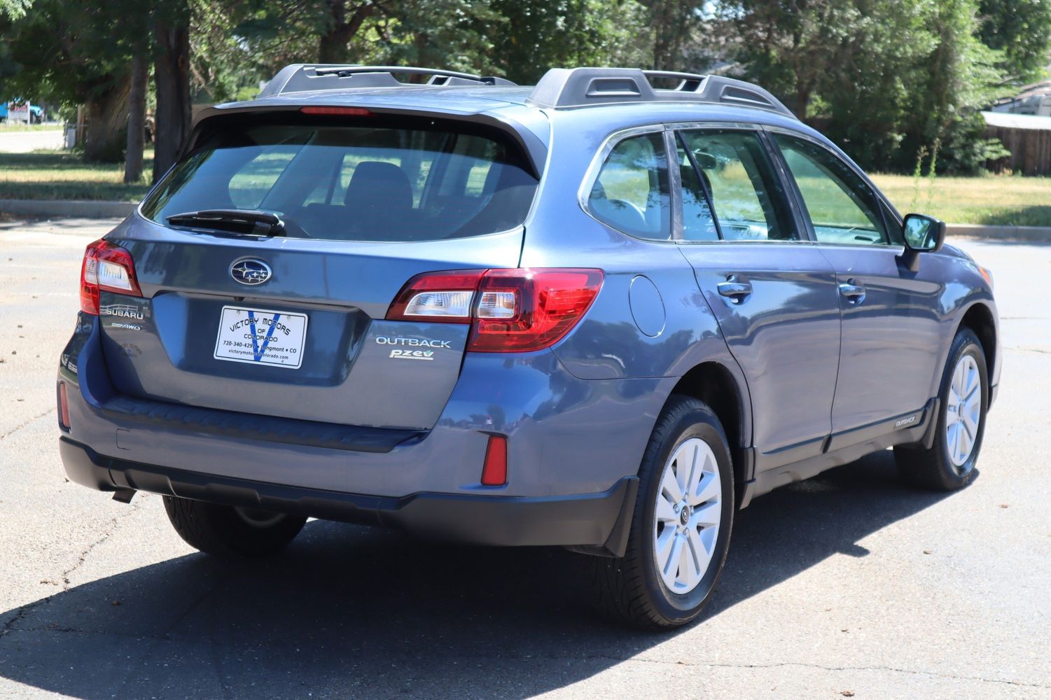 2017 Subaru Outback 2.5i | Victory Motors of Colorado