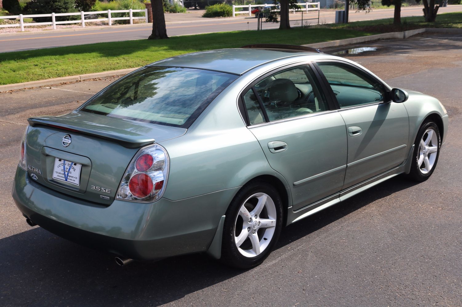 2005 Nissan Altima 3.5 SE | Victory Motors of Colorado