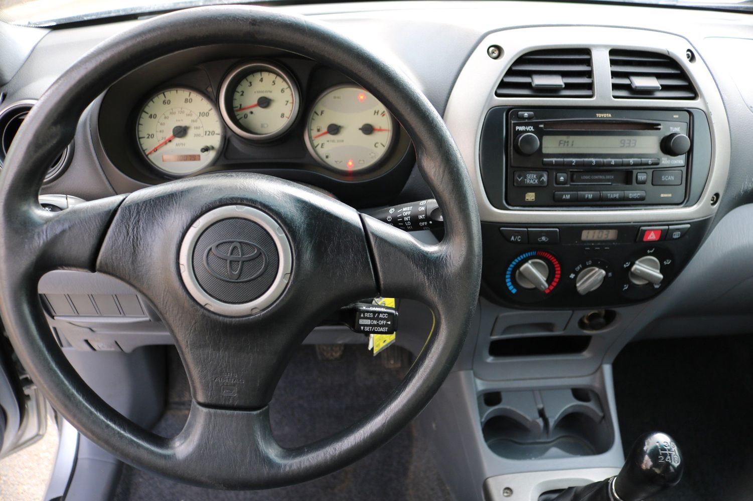2003 Toyota RAV4 AWD | Victory Motors of Colorado