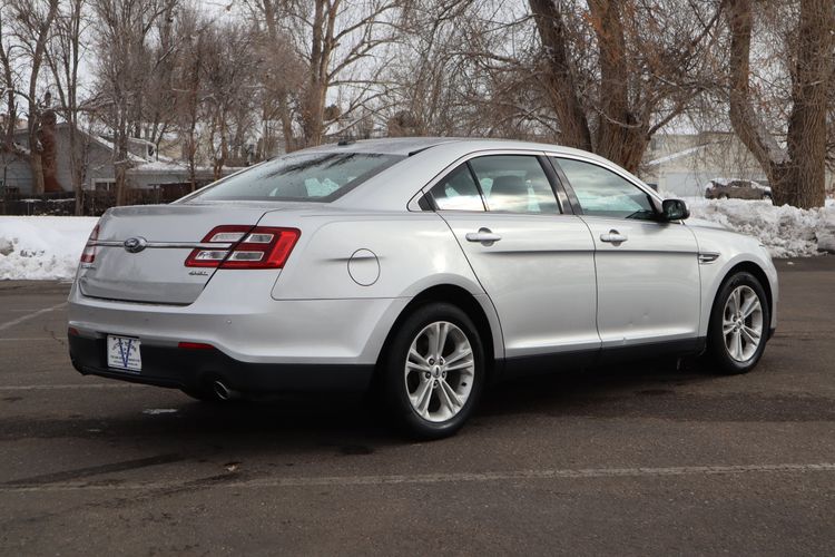 2015 Ford Taurus SEL | Victory Motors of Colorado