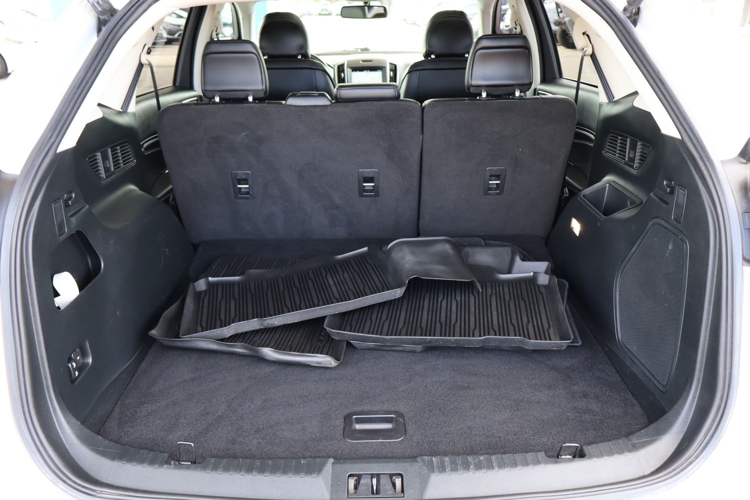 2018 Ford Edge Titanium | Victory Motors of Colorado