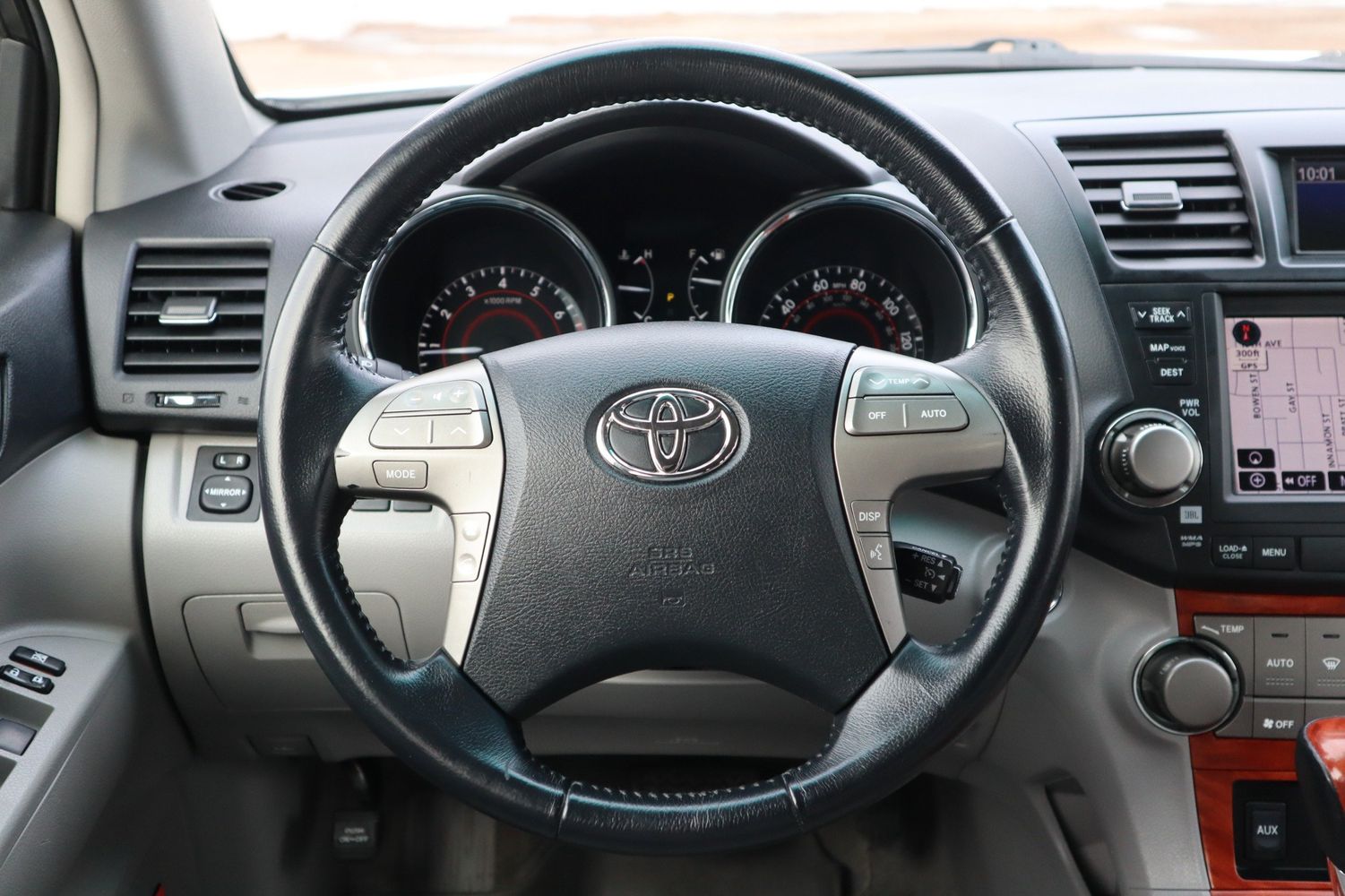 2010 Toyota Highlander Limited | Victory Motors of Colorado