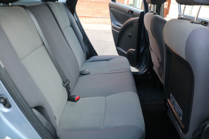 2003 Toyota Matrix Photos