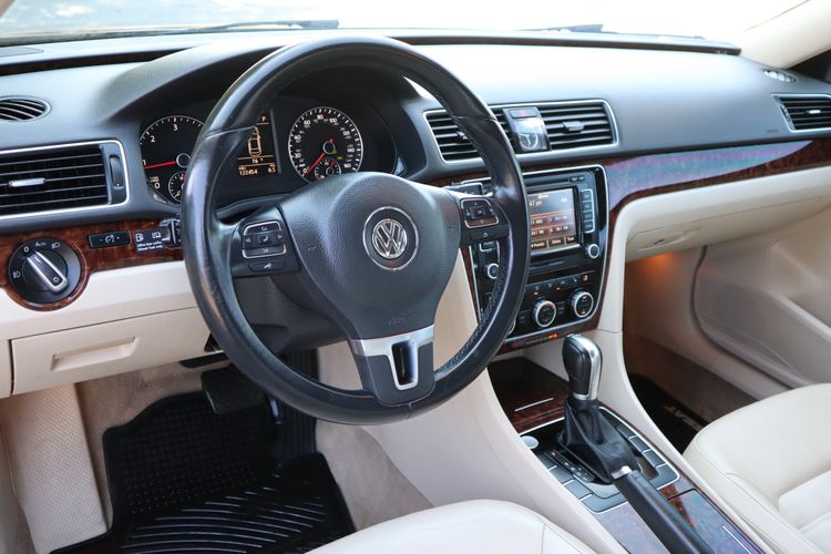 2012 Volkswagen Passat TDI SEL Premium | Victory Motors of Colorado