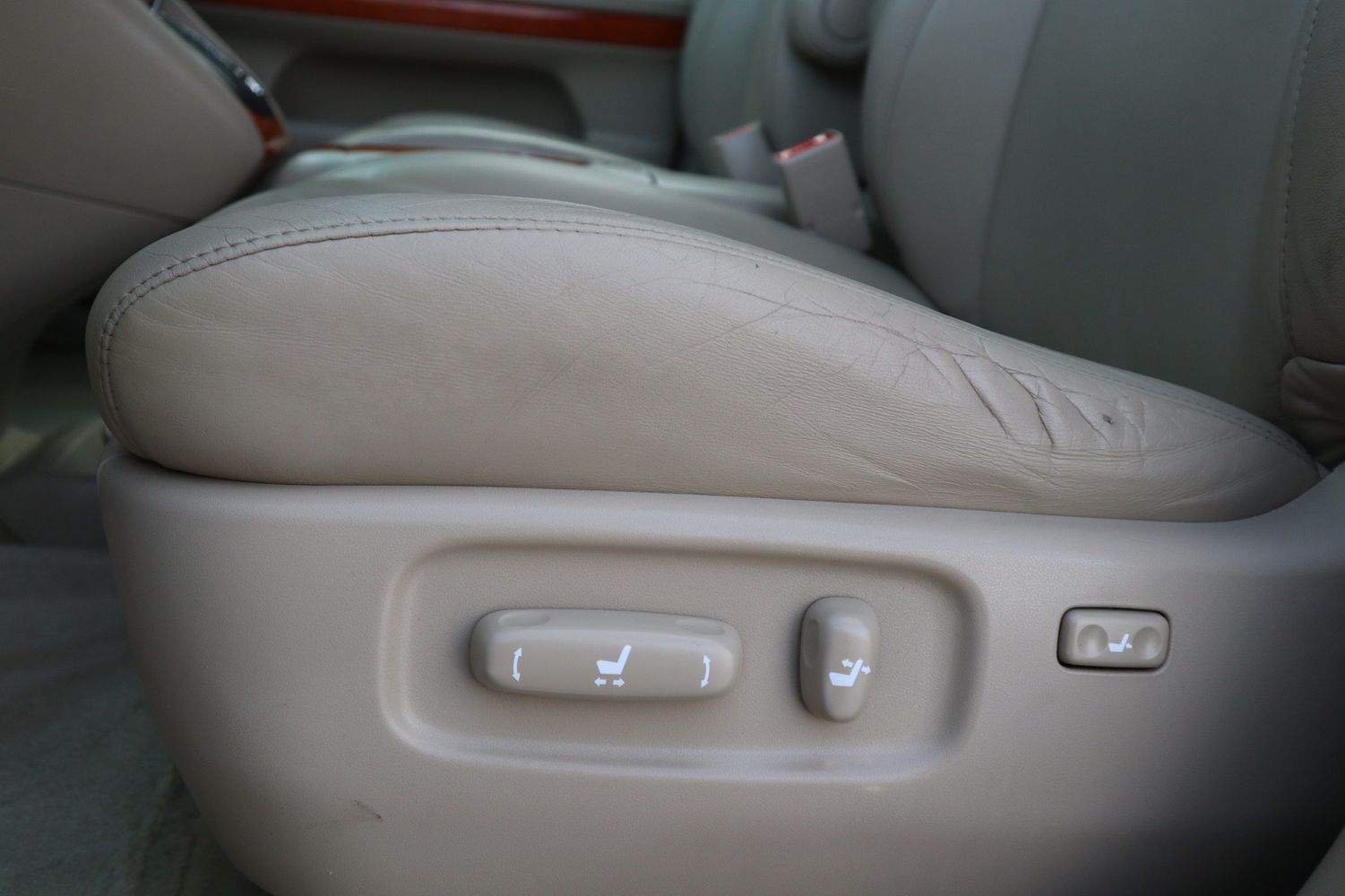 2006 Lexus RX 330 Base | Victory Motors of Colorado