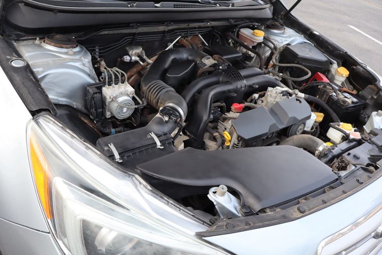 2016 Subaru Outback 2.5i Premium | Victory Motors of Colorado