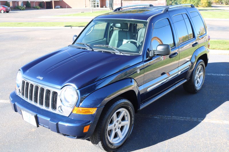 2006 Jeep Liberty Photos