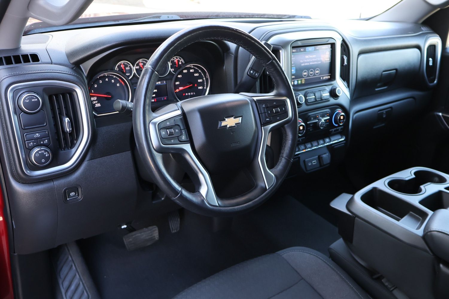2020 Chevrolet Silverado 1500 LT | Victory Motors of Colorado