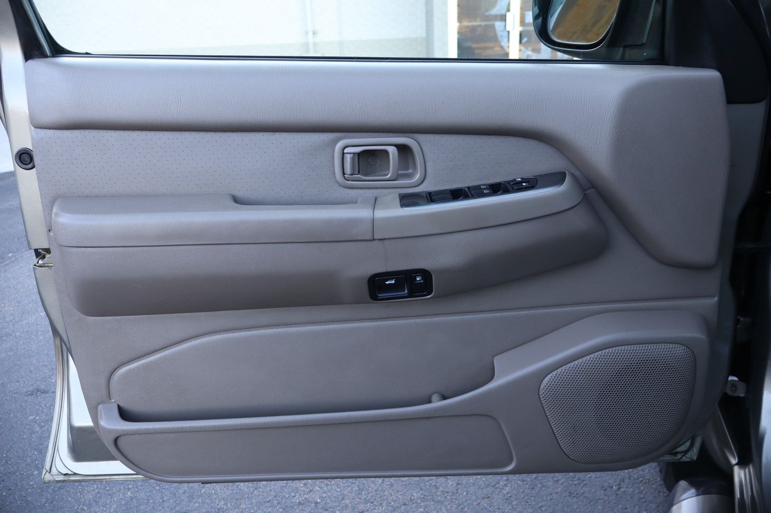 2003 Nissan Pathfinder SE | Victory Motors of Colorado