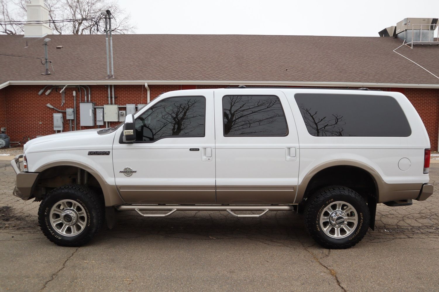 2005 Ford Excursion Eddie Bauer | Victory Motors of Colorado