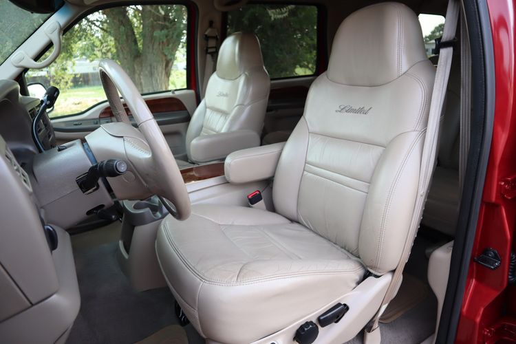 2000 Ford Excursion Limited | Victory Motors of Colorado