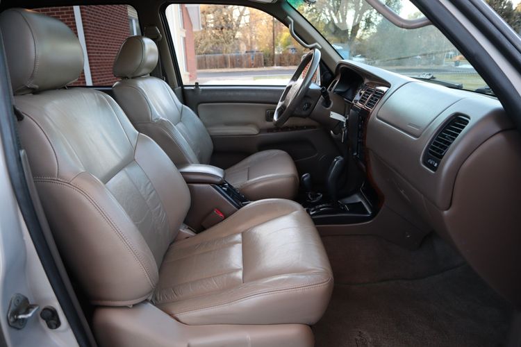 1998 Toyota 4Runner Limited | Victory Motors of Colorado