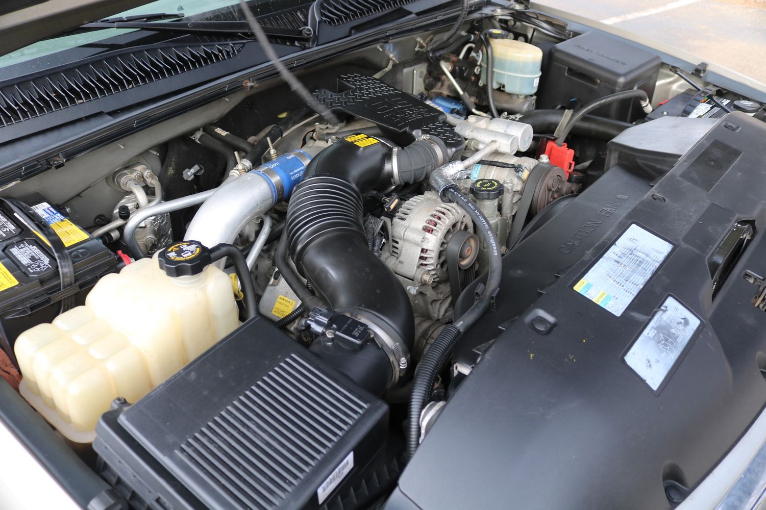 2002 GMC Sierra 2500HD SLT | Victory Motors of Colorado