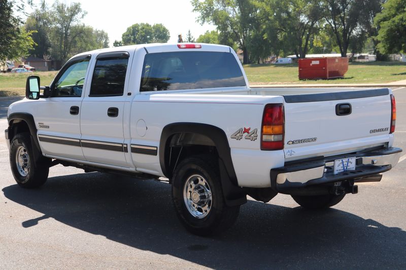 2002 Chevrolet Silverado 2500HD Photos