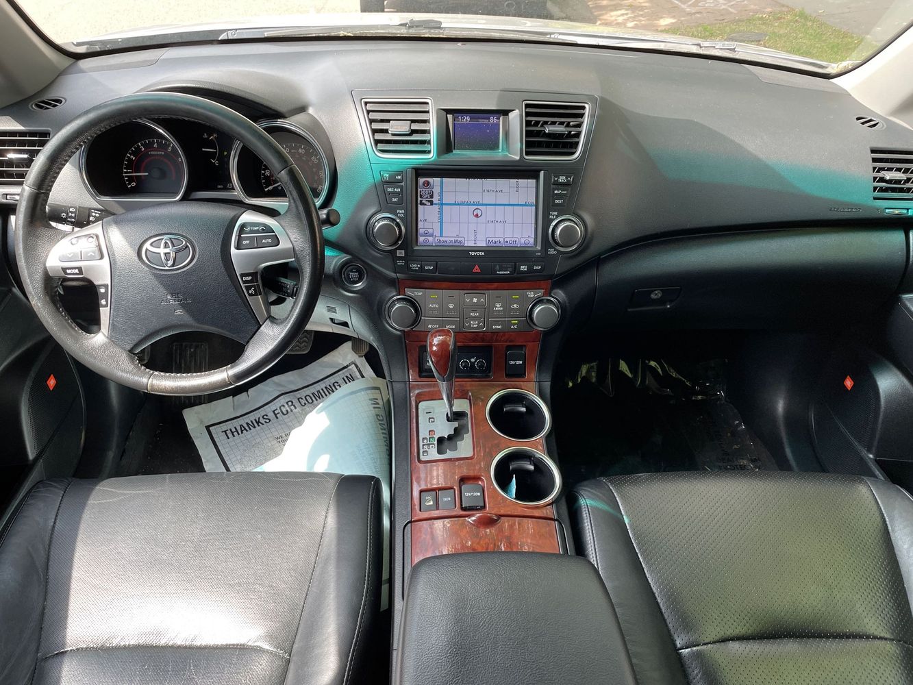 Toyota Highlander 2011 Interior