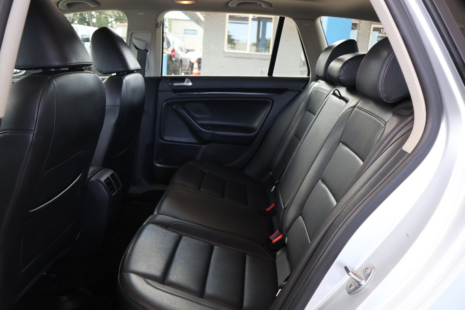 2011 Volkswagen Jetta SportWagen TDI | Victory Motors of Colorado