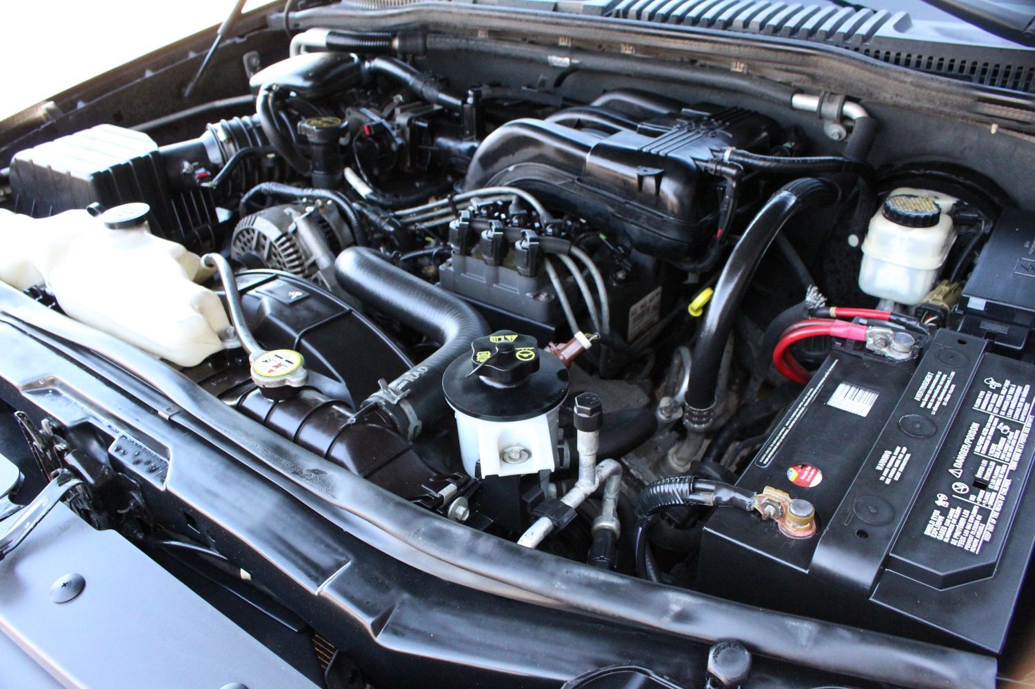 2006 Ford Explorer XLS | Victory Motors of Colorado