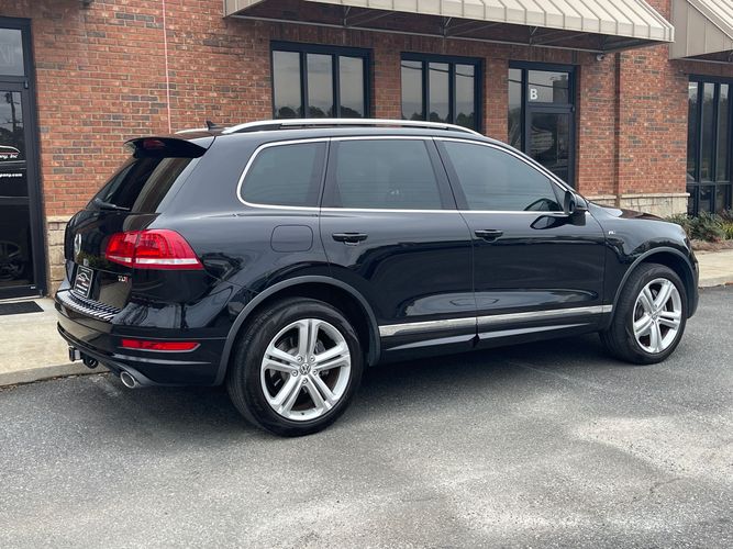 2014 Volkswagen Touareg TDI R-Line | Atlanta Motor Company