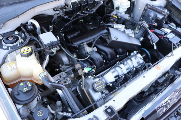 2005 Ford Escape Limited | Victory Motors of Colorado