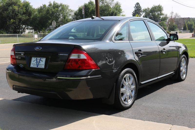 2007 Ford 500 Photos