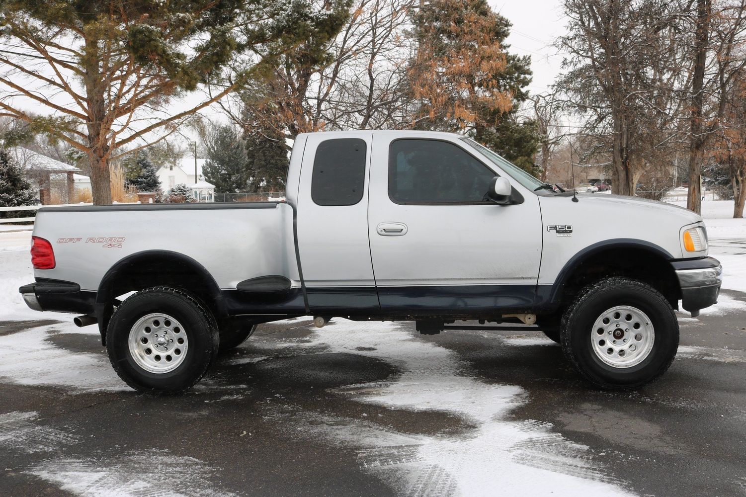 2001 Ford F-150 XLT | Victory Motors of Colorado