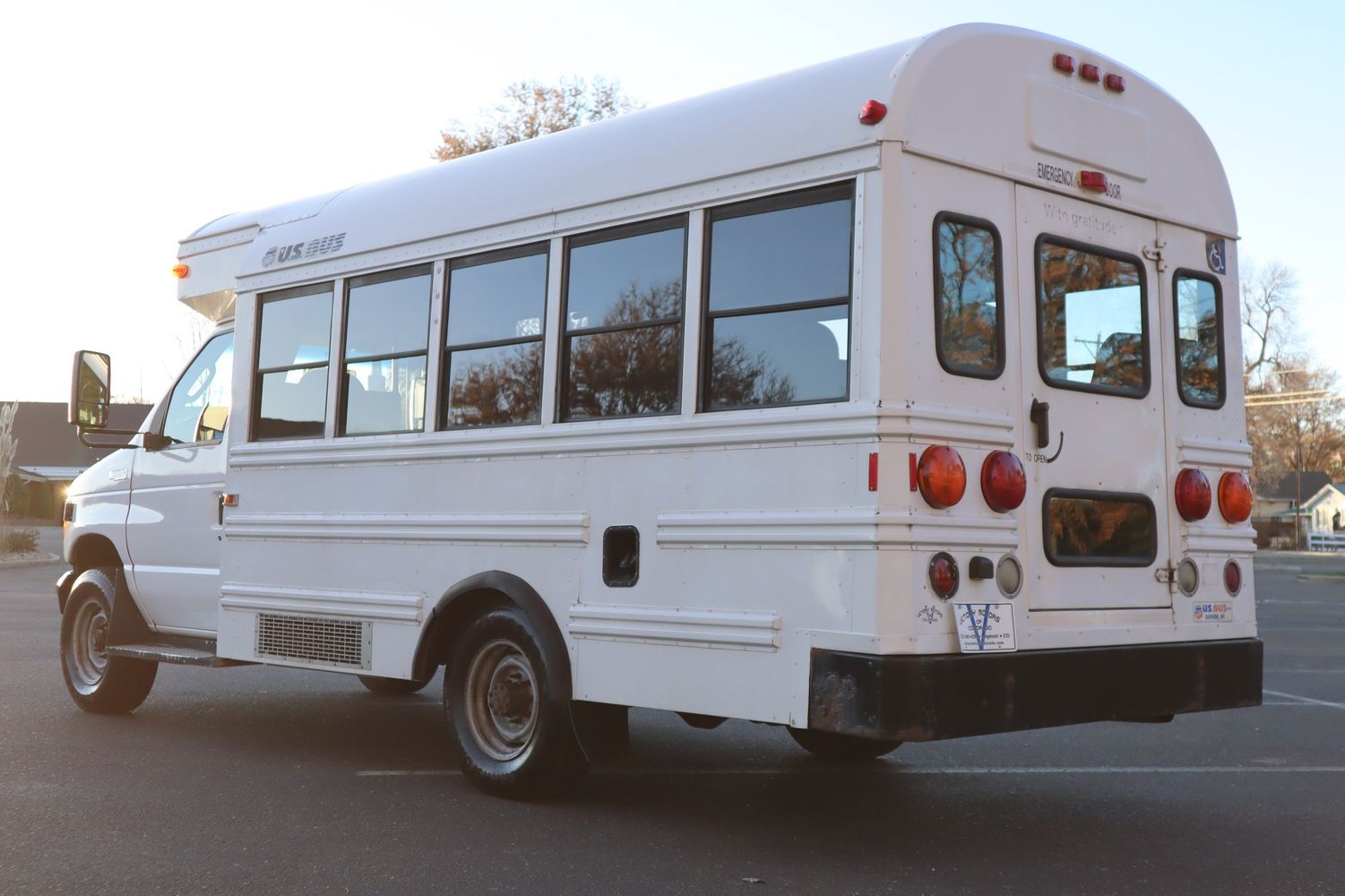 2005 Ford E-350 SD E 350 Series | Victory Motors of Colorado
