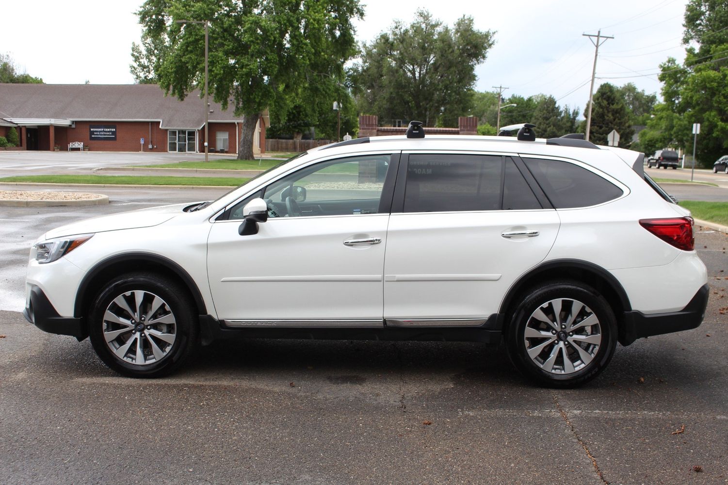 2018 Subaru Outback 3.6R Touring | Victory Motors of Colorado