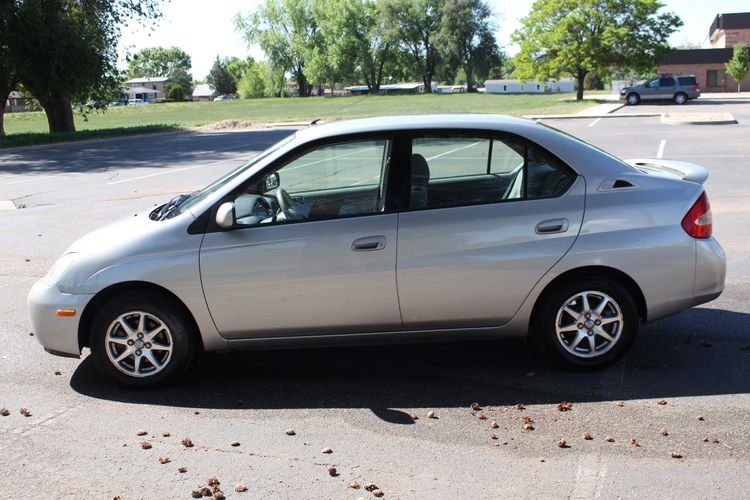 2001 Toyota Prius | Victory Motors of Colorado