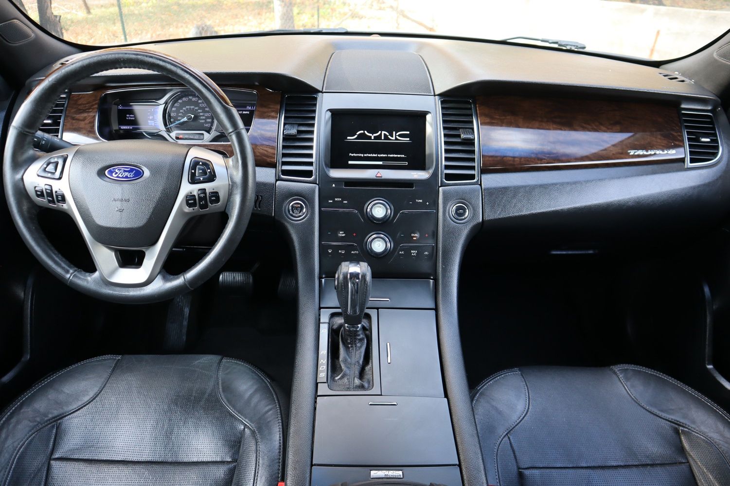 2014 Ford Taurus Limited | Victory Motors of Colorado