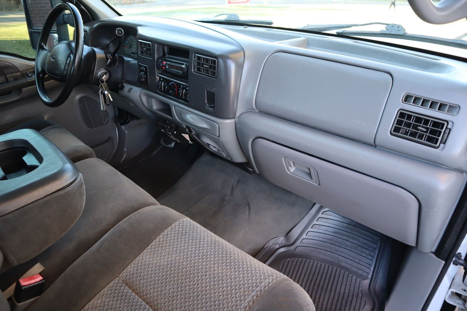 2002 Ford F-250 Super Duty XLT | Victory Motors of Colorado