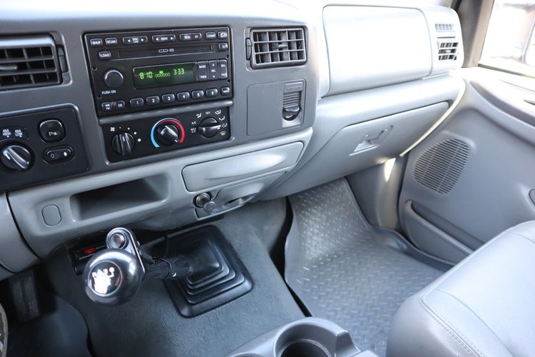 2004 Ford F-350 Super Duty Lariat | Victory Motors of Colorado