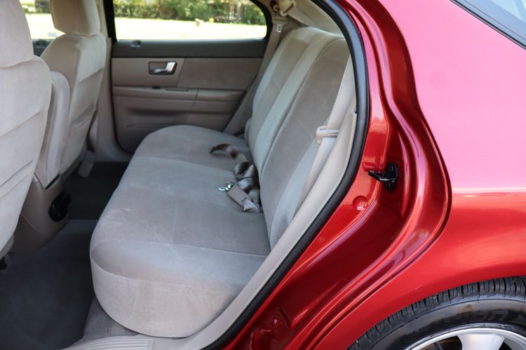 2001 Ford Taurus SE | Victory Motors of Colorado