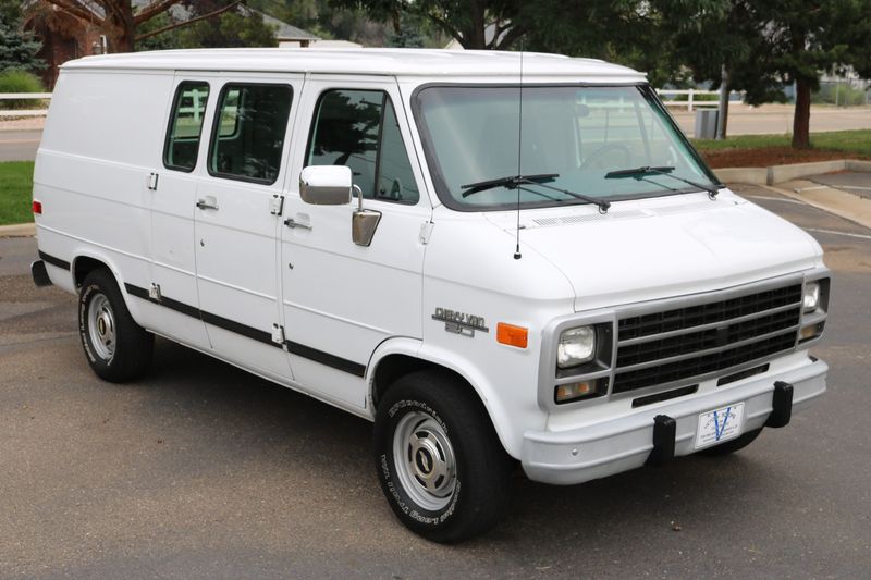 1995 Chevrolet Cargo Van Photos