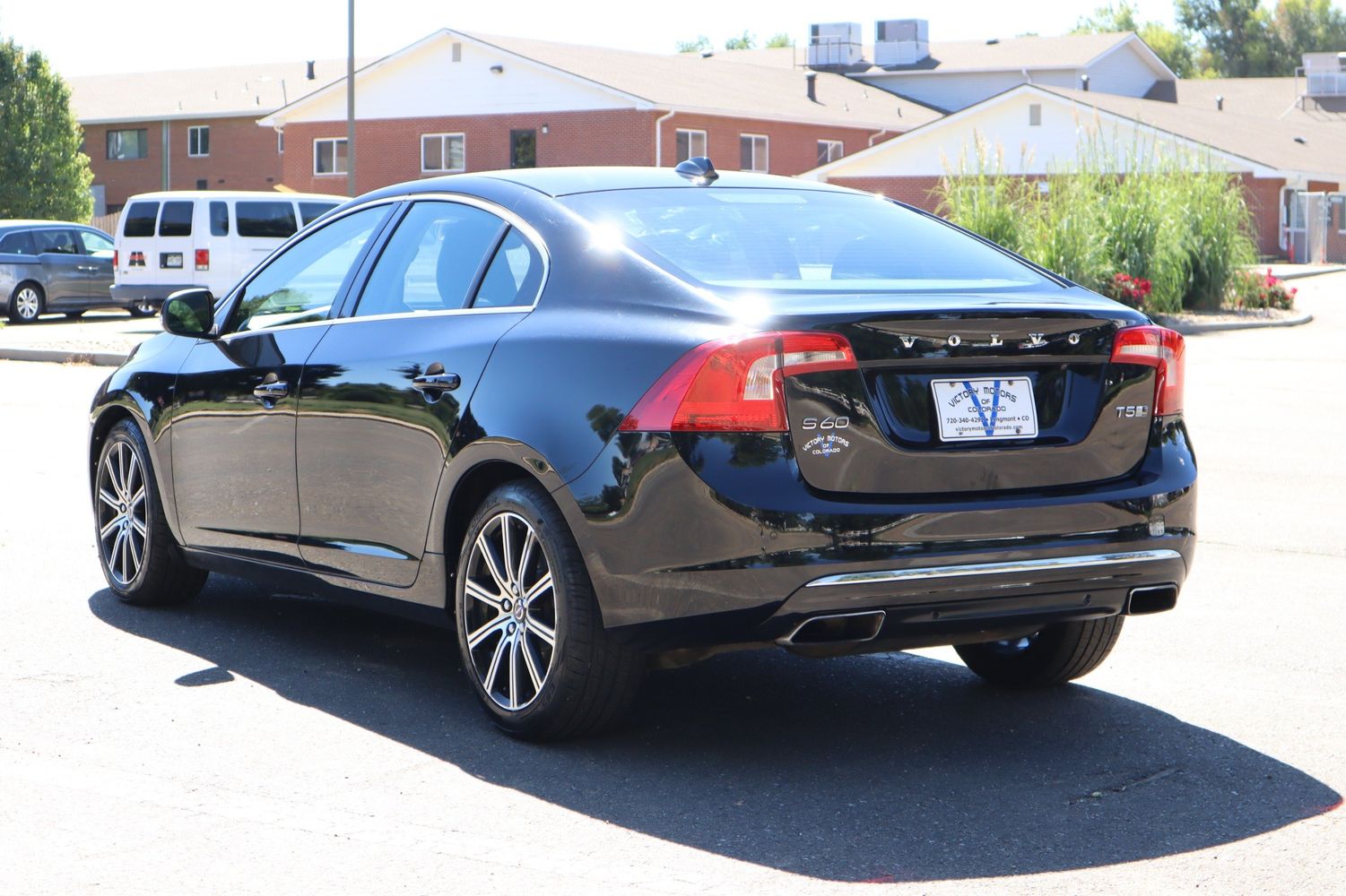 2017 Volvo S60 T5 Inscription Platinum | Victory Motors of Colorado