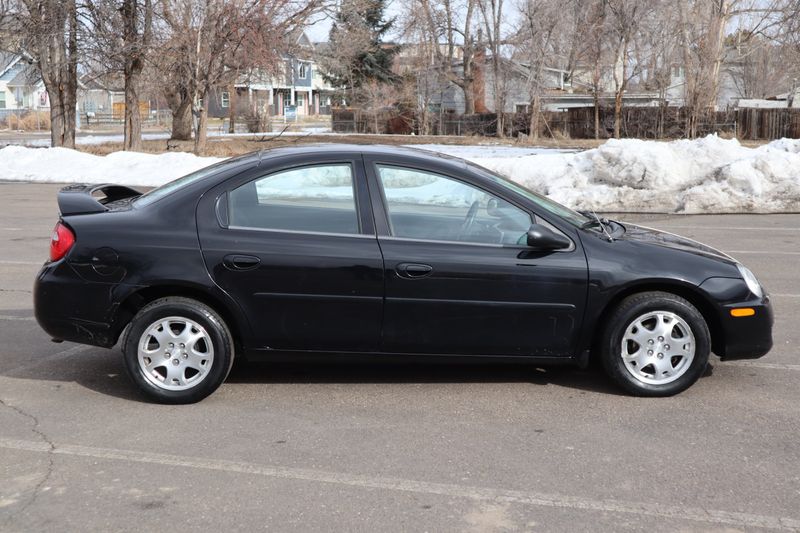2003 Dodge Neon Photos