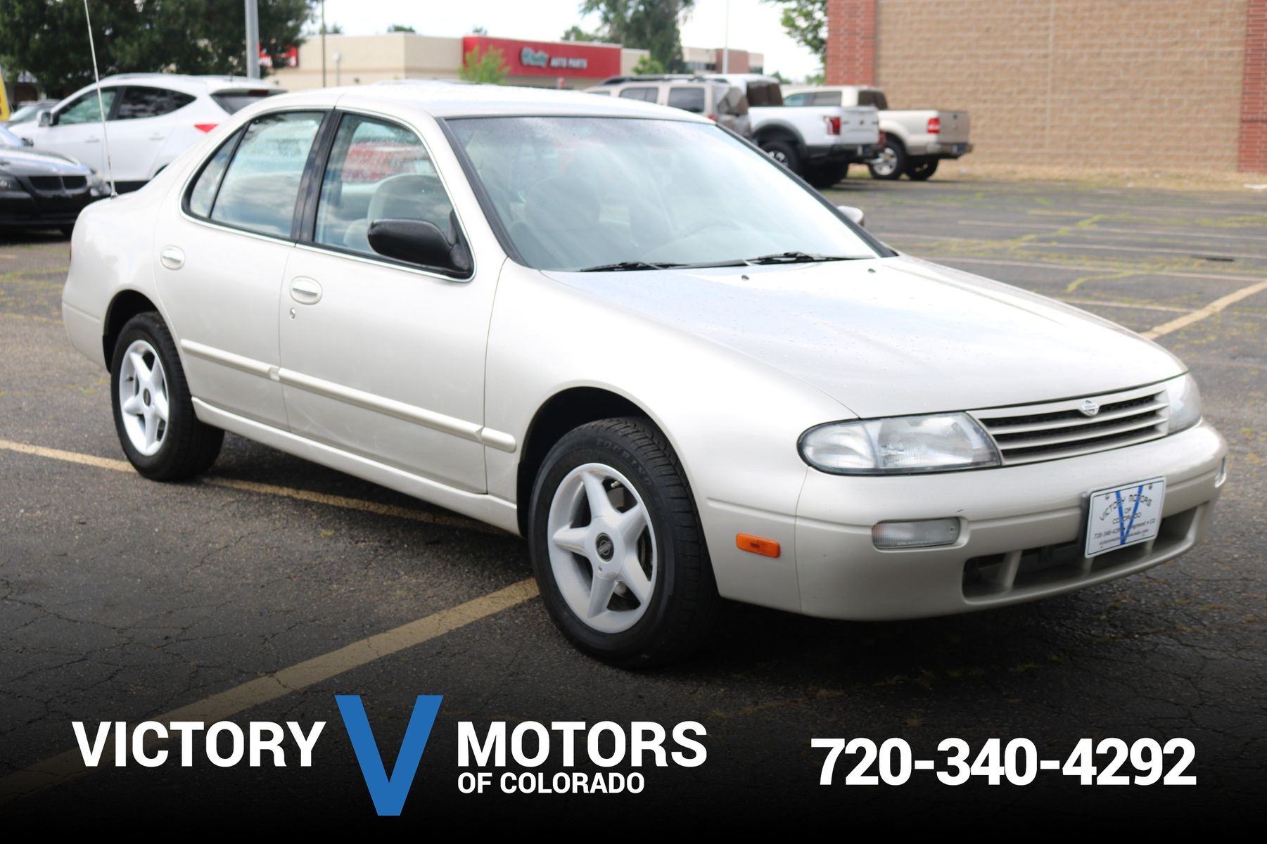 1995 Nissan Altima GXE | Victory Motors of Colorado