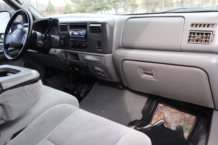 2004 Ford F-250 Super Duty XLT | Victory Motors of Colorado