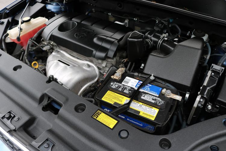 2011 Toyota RAV4 Limited | Victory Motors of Colorado