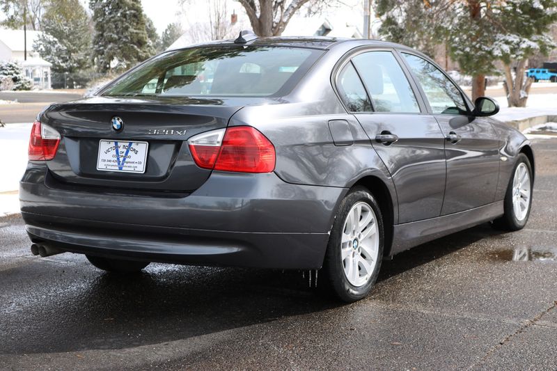 2007 BMW 328xi Photos