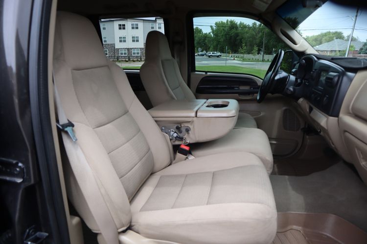 2005 Ford F-350 Super Duty XLT | Victory Motors of Colorado