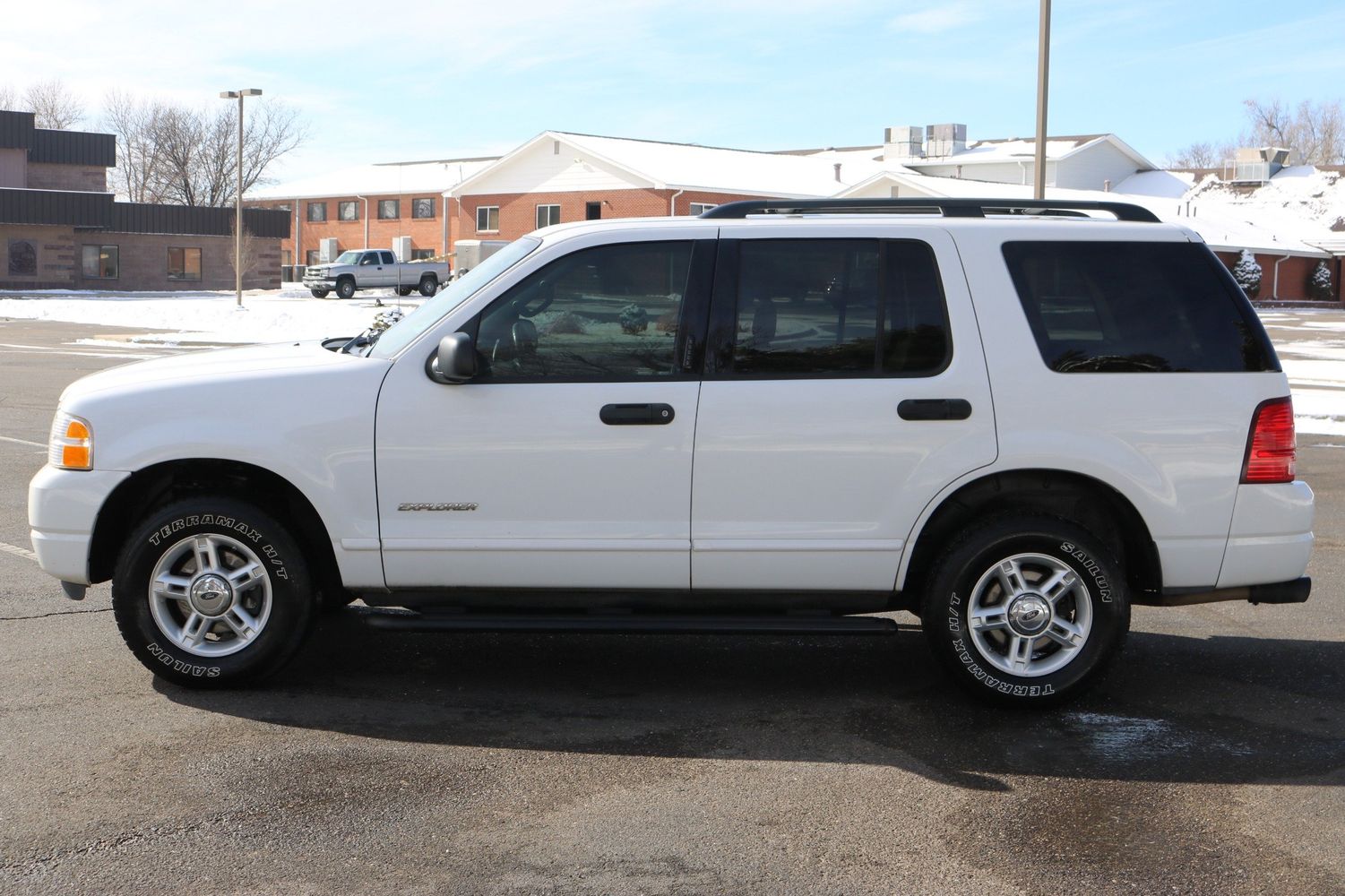 2004 Ford Explorer XLT | Victory Motors of Colorado