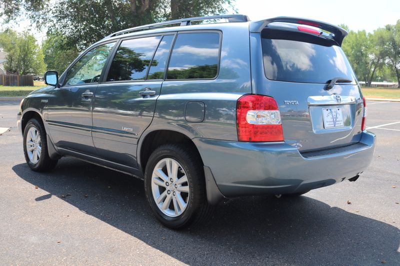 2006 Toyota Highlander Hybrid Photos