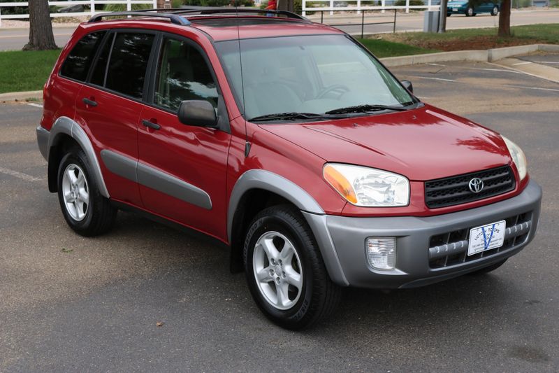 2002 Toyota RAV4 Photos