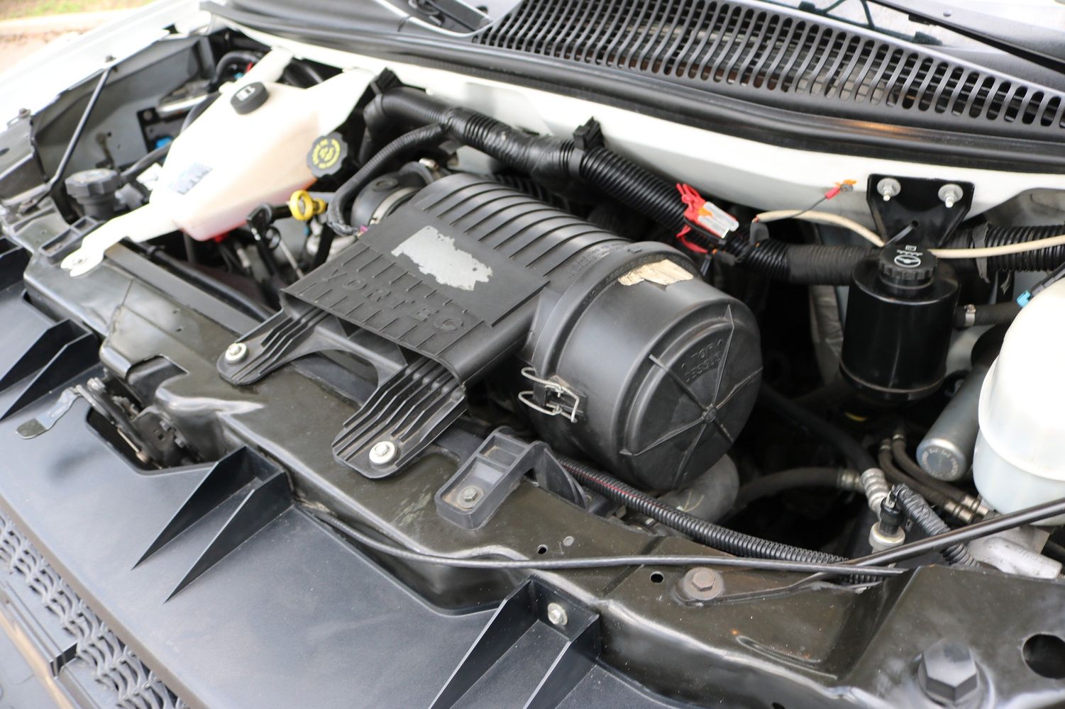 2011 Chevrolet Express Cargo 1500 | Victory Motors of Colorado