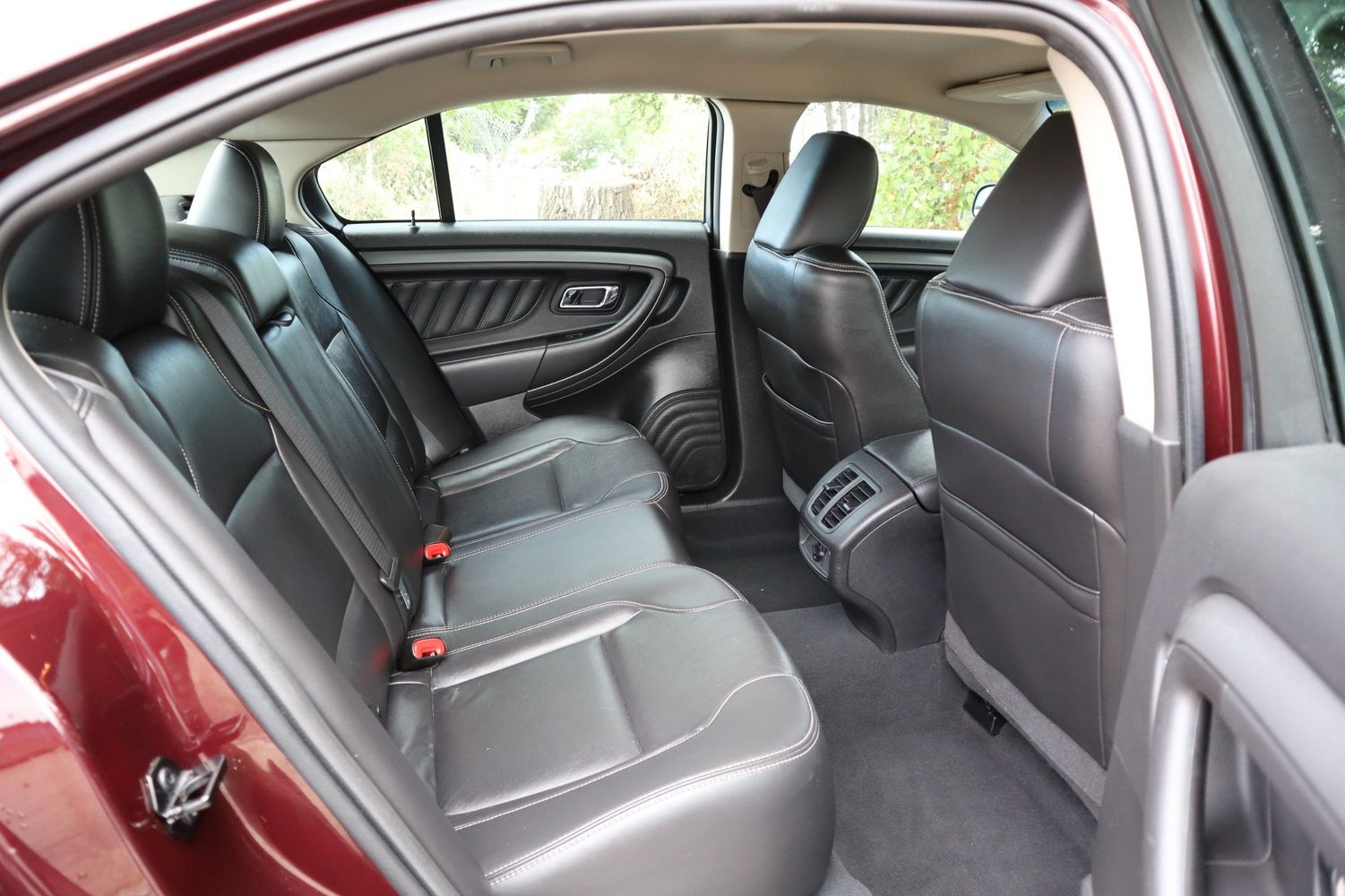 2011 Ford Taurus SEL | Victory Motors of Colorado